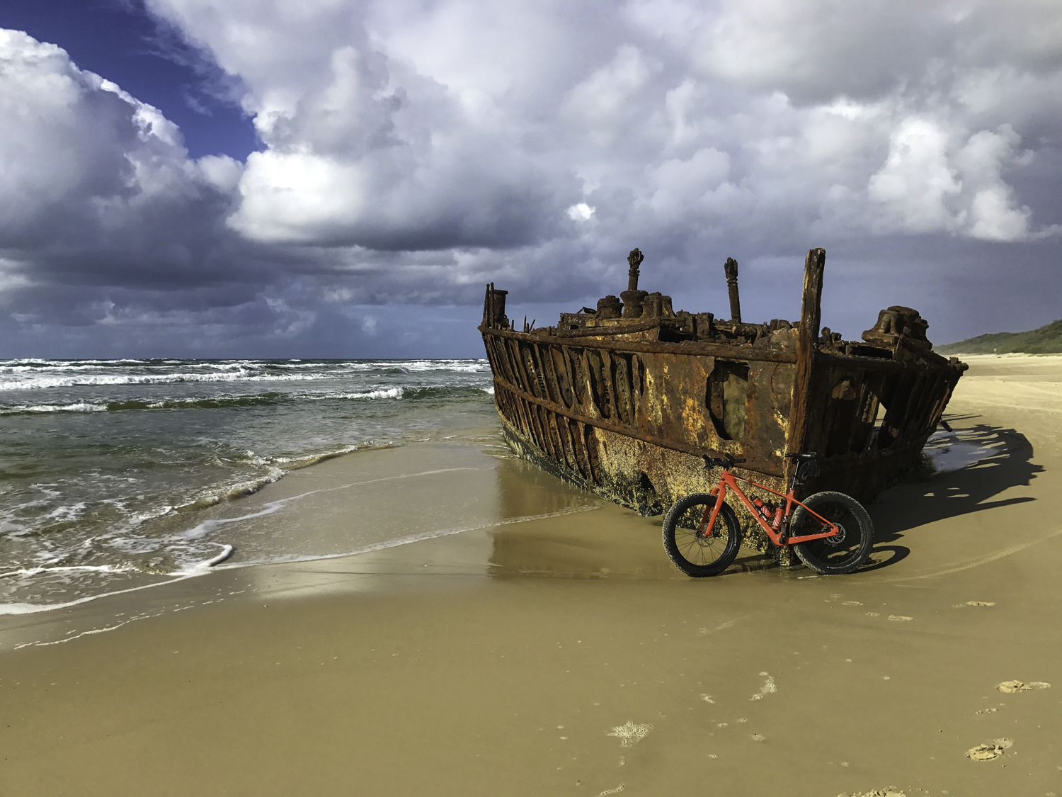 Wallpaper Wednesday - The Maheno Wreck - by Eckart Altenkamp
